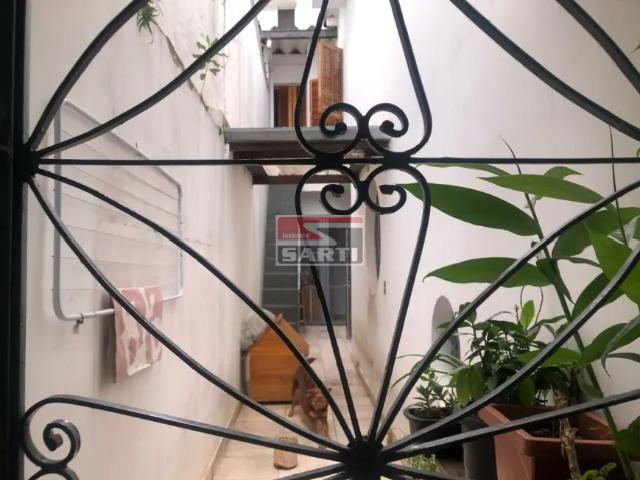 Sobrado bem amplo localizado no bairro da vila ester com edícula nos fundos e oferta!