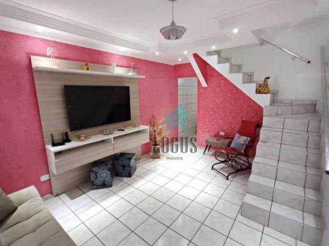 Sobrado bem distribuído com 215m² composto por 3 dormitórios sendo 1 suíte, à venda por R$ 370.000