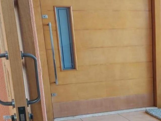 Sobrado bem localização 03 suíte, sendo 01 máster