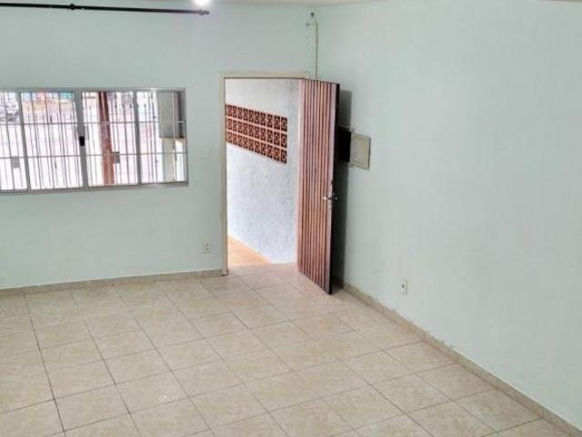 Sobrado Bem Localizado com 2 dormitórios