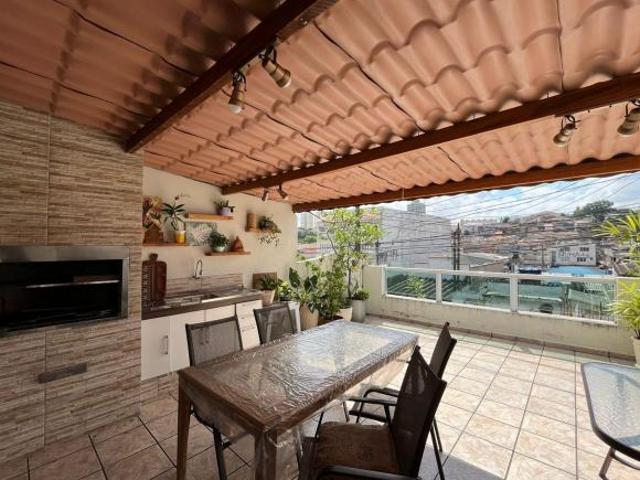 Sobrado Bem Localizado – 2 Dormitórios 1 Suíte e Terraço com Churrasqueira