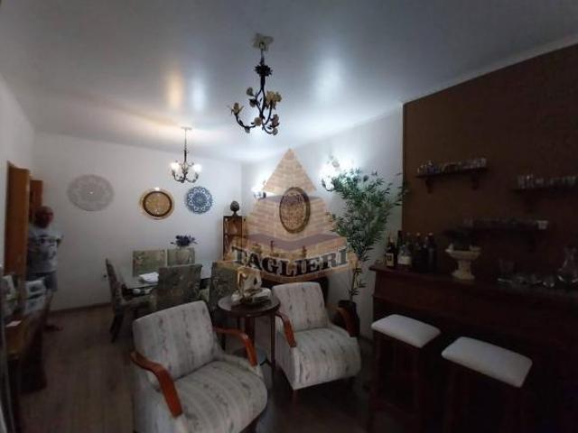 SOBRADO BONITO C/ 5 VAGAS E C/ EDÍCULA