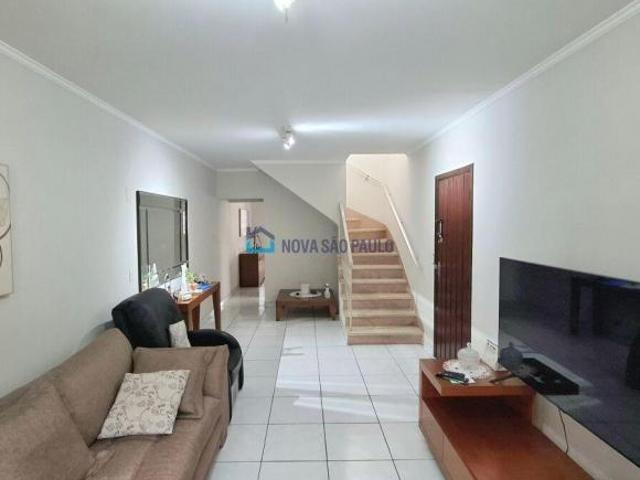 Sobrado Bosque da Saúde 149m² | 3 dormitórios | 1 suíte | 2 vagas | quintal