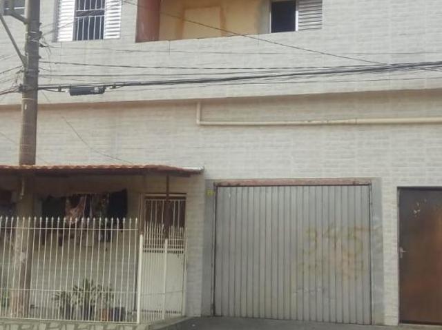SOBRADO C/02 CASAS, SENDO 01 CASA COM 02 DORMS, 02 SUITES E 02 VAGAS NO TRÊS MONTANHAS R$ 380.000