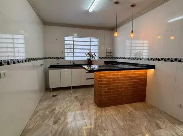 Sobrado c/ 04 dormitórios e 04 vagas Ipiranga