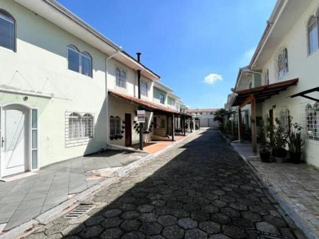 Sobrado, Cajuru, Curitiba, PR