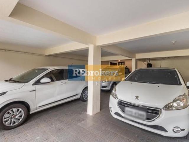 Sobrado Casa com 4 quartos, 5 vagas, a Venda no Bairro Vista Alegre, em Curitiba REbrokers