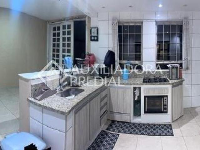 SOBRADO CASA À VENDA COM 259 METROS, 3 SUÍTES, 6 VAGAS NOVA PETRÓPOLIS SÃO BERNARDO DO CAMPO