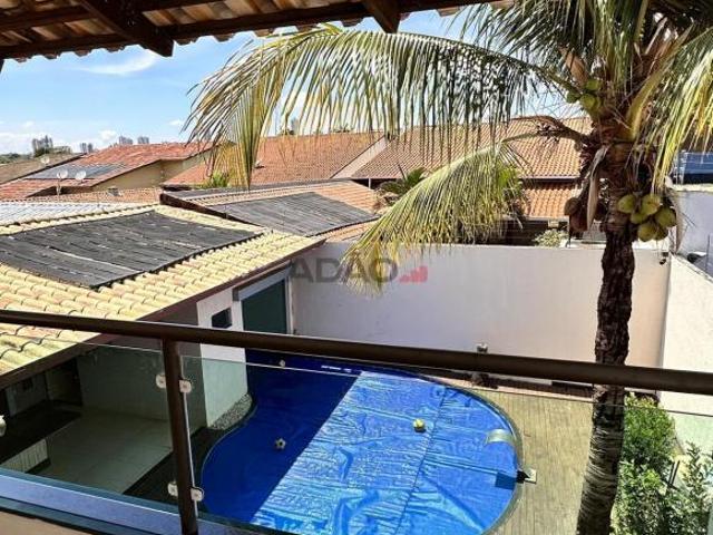 Sobrado Casa de Rua com 4 Quarto s por R$ 1250000.00 no setor Parque Anhanguera AD34211