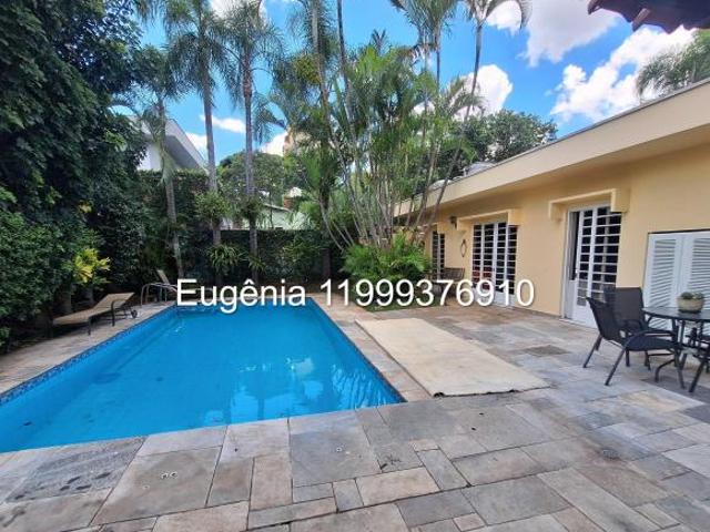 Sobrado Caxingui 330 metros: 4 dormitórios, piscina, 4 vagas