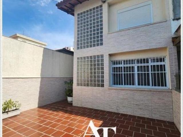 SOBRADO CAXINGUI 3 DORMITORIOS 1 SUITE COM 2 VAGAS