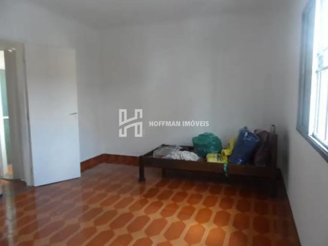 Sobrado amplo no bairro Cerâmica com quintal e churrasqueira a venda