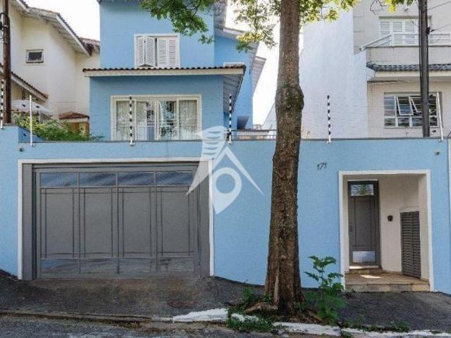 Sobrado Cidade Mãe do Céu, 3 dormitórios, 267m²