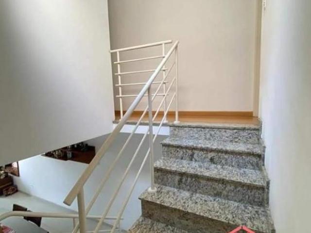 Sobrado com160 m² reformado em Condomínio Fechado, Vila Ema, 3 suítes,3 vagas
