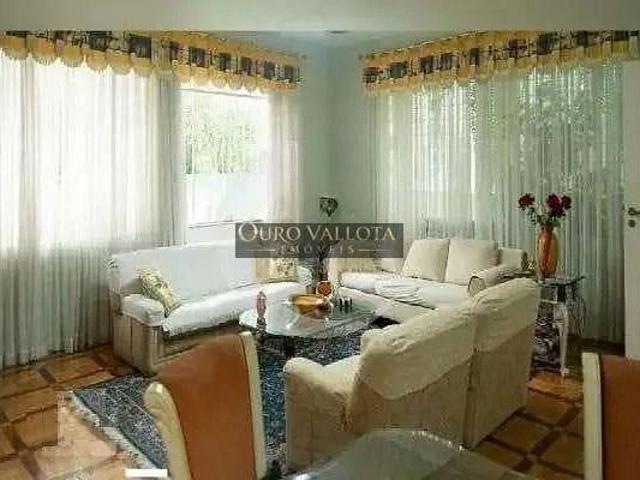 Sobrado com 400m²