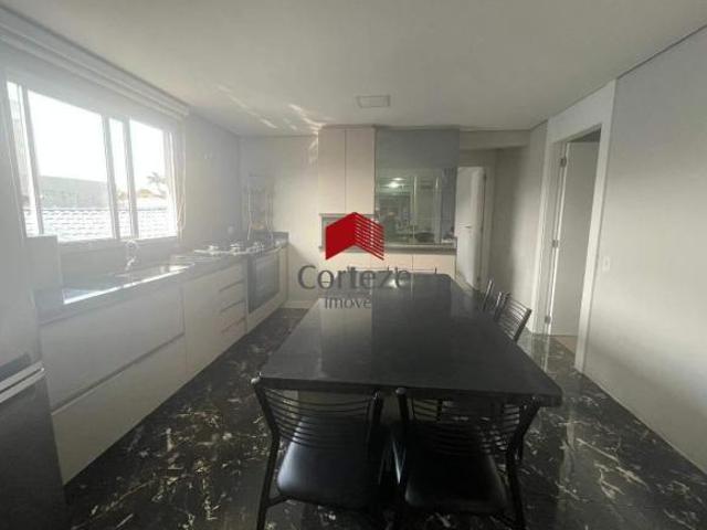 Sobrado com 492m² 4 quartos, à venda, no bairro Jardim Cruzeiro em São José dos Pinhais
