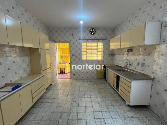 SOBRADO COM 4 CASA NO QUINTAL excelente oportunidade pra voce que procura fazer uma renda extra