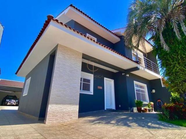 SOBRADO COM 4 DORM E HOME OFFICE NO RESIDENCIAL HÉRCULES