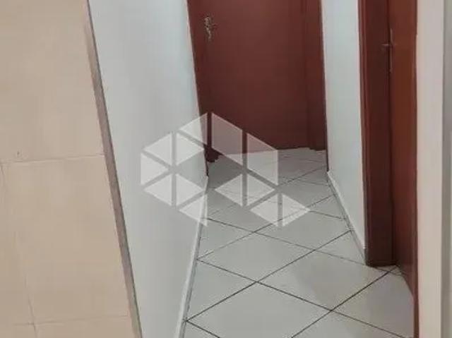 Sobrado com 4 dormitórios e 2 vagas na Água Fria