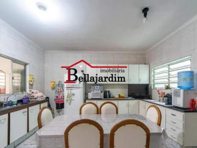 Sobrado com 4 dormitórios para alugar, 359m² Bairro Vila Valparaíso Santo André/SP