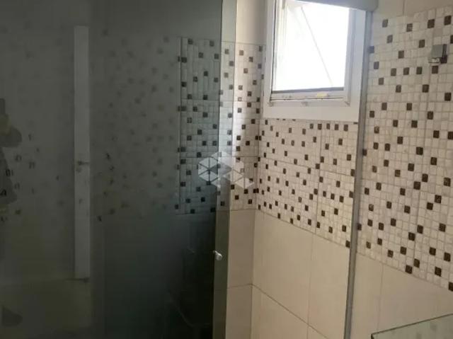 Sobrado com 4 dormitórios, 1 suíte com sacada, no bairro Harmonia em Canoas/RS