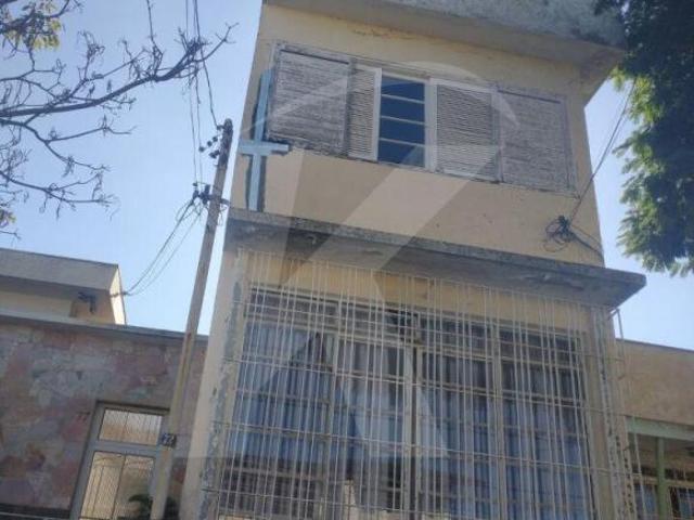 Sobrado com 4 dormitórios na Vila Nivi