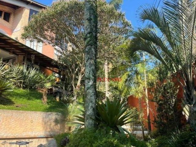 Sobrado com 4 dormitórios à venda, 1064 m² por R$ 5.500.000,00 Condomínio Arujazinho III Parte I