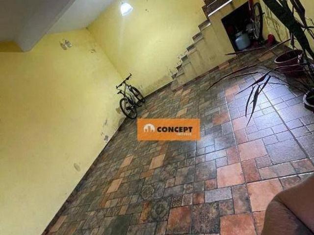 Sobrado com 4 dormitórios à venda, 100 m² por R$ 430.000,00 Jardim São Benedito Ferraz de Vascon