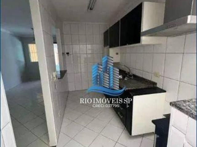 Sobrado com 4 dormitórios à venda, 100 m² por R$ 651.000 Jardim Santo André/SP