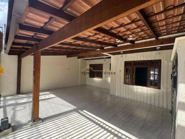 Sobrado com 4 dormitórios à venda, 110 m² por R$ 680.000,00 Orleans Curitiba/PR