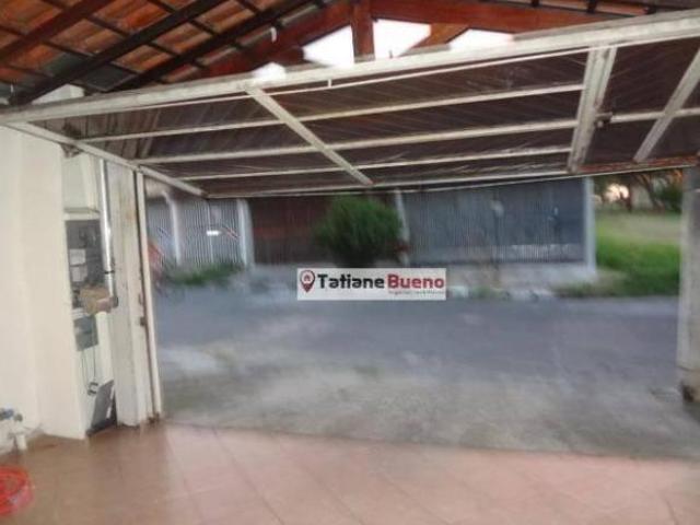 Sobrado com 4 dormitórios à venda, 125 m² por R$ 640.000,00 Residencial União São José dos Campo