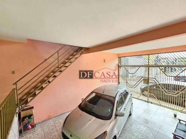 Sobrado com 4 dormitórios à venda, 138 m² por R$ 380.000,00 Conjunto Residencial José Bonifácio