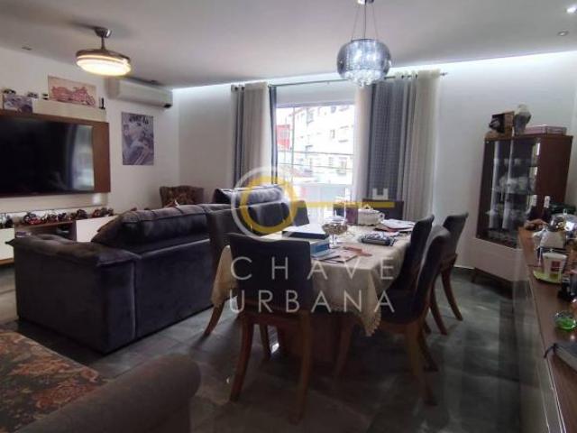 Sobrado com 4 dormitórios à venda, 147 m² por R$ 1.060.000,00 Estuário Santos/SP