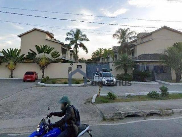 Sobrado com 4 dormitórios à venda, 167 m² por R$ 745.000,00 Jardim Santa Maria Jacareí/SP