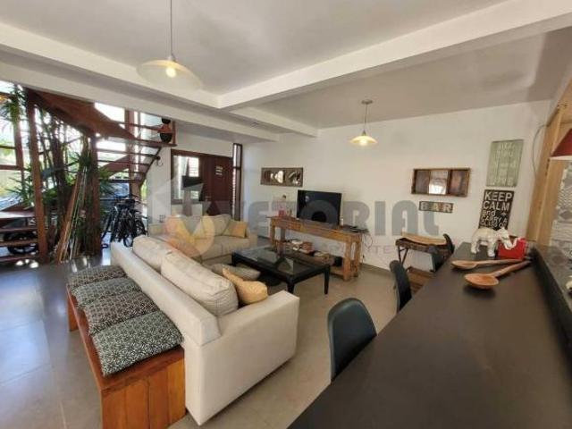 Sobrado com 4 dormitórios à venda, 160 m² por R$ 2.200.000,00 Juquehy São Sebastião/SP