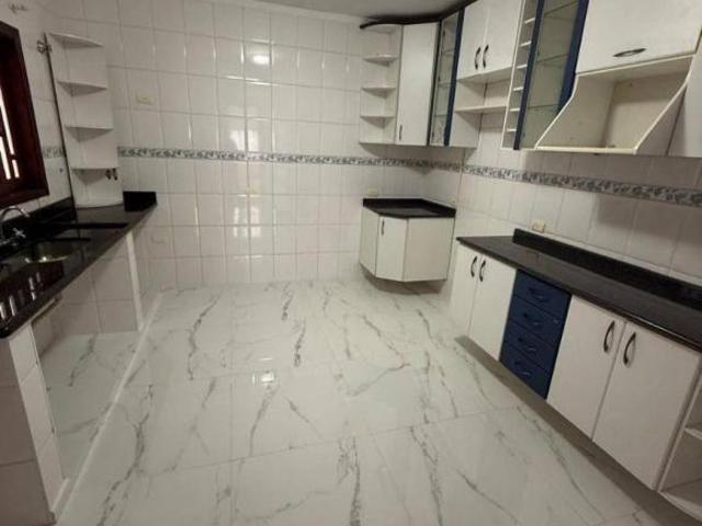 Sobrado com 4 dormitórios à venda, 163 m² por R$ 850.000,00 Jardim São Ricardo Guarulhos/SP