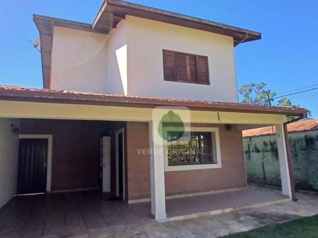 Sobrado com 4 dormitórios à venda, 184 m² por R$ 900.000,00 Centro São Bento do Sapucaí/SP