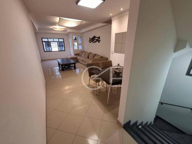 Sobrado com 4 dormitórios à venda, 185 m² por R$ 1.300.000,00 Aparecida Santos/SP