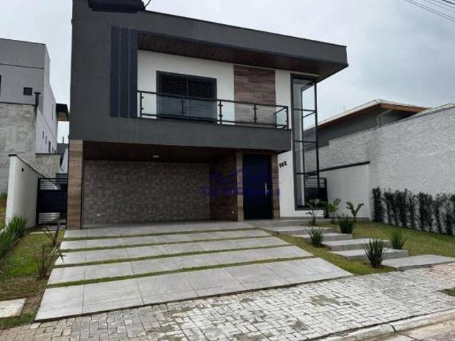 Sobrado com 4 dormitórios à venda, 180 m² por R$ 1.261.000,00 Condomínio Residencial Mantiqueira