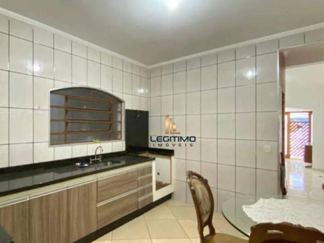 Jardim Guapira: sobrado de 180 m² com 4 dormitórios, piscina coberta, churrasqueira, quintal, 2 vaga