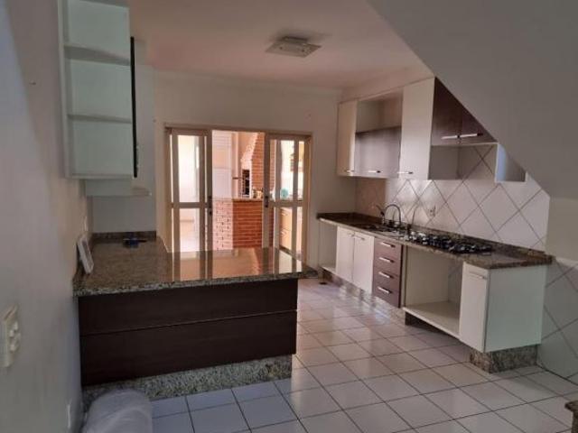 Sobrado com 4 dormitórios à venda, 190 m² por R$ 1.450.000,00 Aragarça Londrina/PR