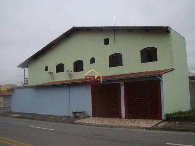 Sobrado com 4 dormitórios à venda, 190 m² por R$ 550.000,00 Jardim Pararangaba São José dos Camp