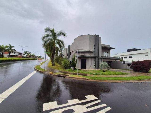 Sobrado com 4 dormitórios à venda, 204 m² por R$ 2.490.000,00 Alphaville Nova Esplanada Votorant
