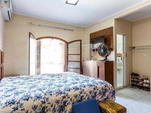 Sobrado com 4 dormitórios à venda, 200 m² por R$ 700.000,00 Jardim Las Vegas Santo André/SP