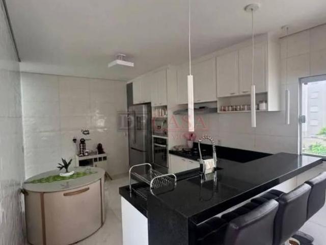 Sobrado com 4 dormitórios à venda, 200 m² por R$ 700.000,00 Parque Savoi City São Paulo/SP