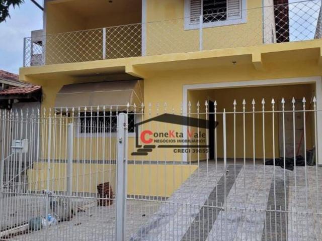 Sobrado com 4 dormitórios à venda, 200 m² por R$ 800.000,00 Bosque dos Eucaliptos São José dos C