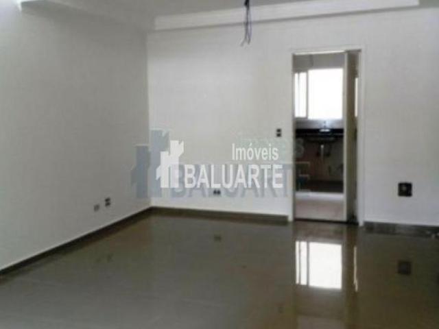 Sobrado com 4 dormitórios à venda, 200 m² por R$ 930.000,00 Campo Grande São Paulo/SP