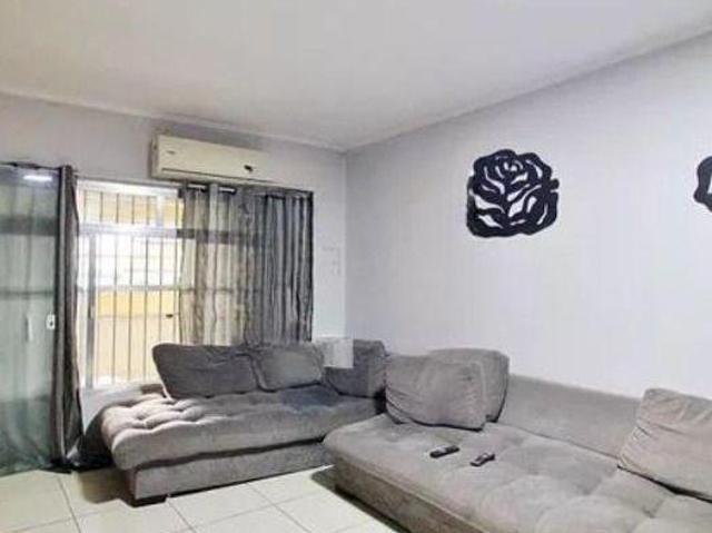 Sobrado com 4 dormitórios à venda, 200 m² por R$ 950.000,00 Vila Curuçá Santo André/SP