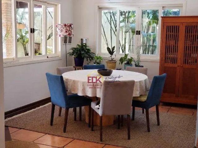 Sobrado com 4 dormitórios à venda, 217 m² por R$ 2.100.000,00 Jardim Esplanada II São José dos C