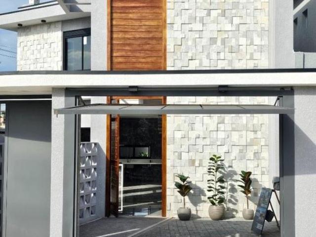 Sobrado com 4 dormitórios à venda, 211 m² por R$ 1.730.000,00 Alphaville Santana de Parnaíba/SP